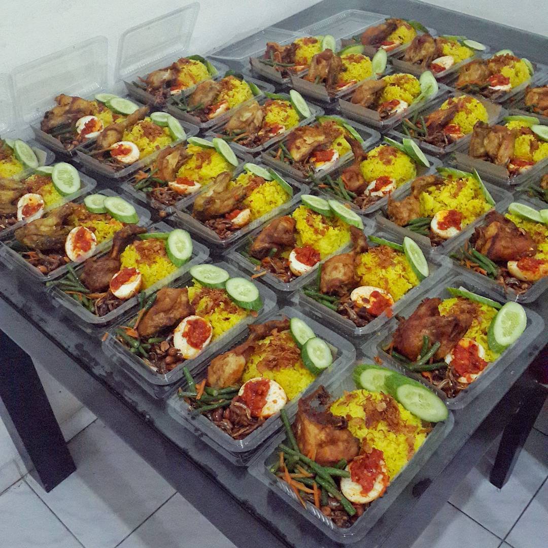 Jasa Catering - Sewa Villa Kota Bunga
