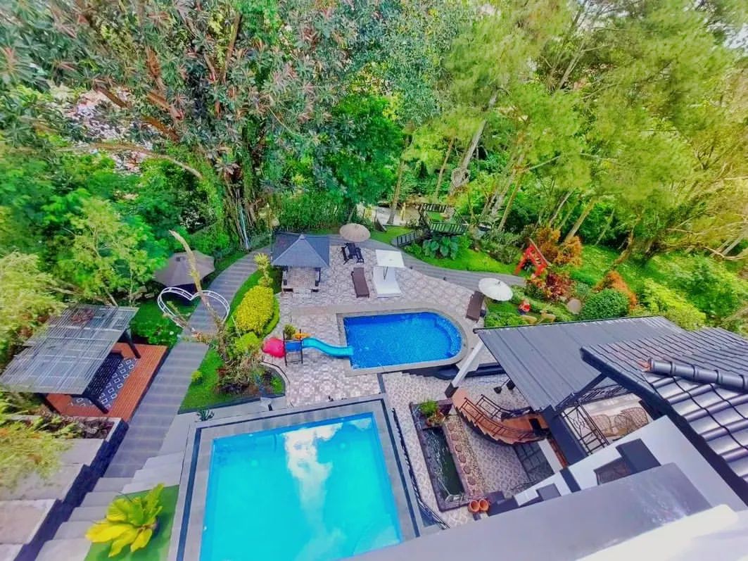 Perbandingan Villa Kota Bunga dan Taman Bunga - Sewa Villa Kota Bunga